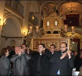 El culto a las reliquias, en todas las religiones. Del Santo Prepucio ...